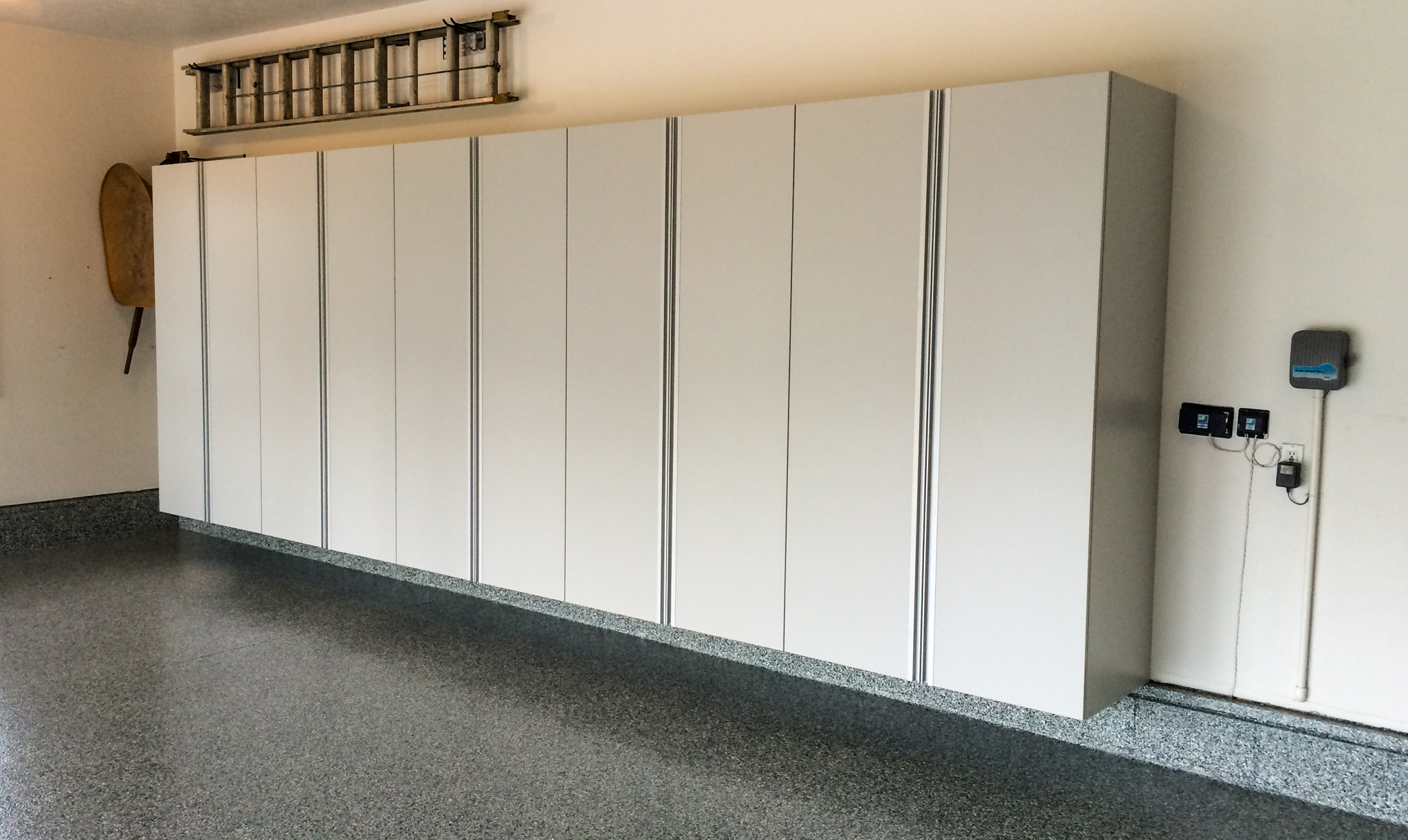 Gallery – Custom Garage Interiors