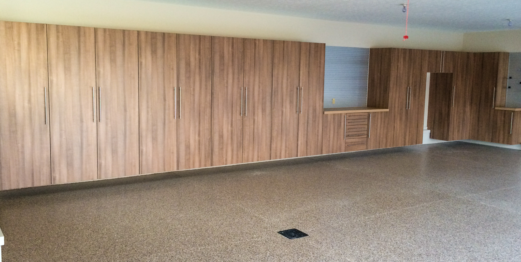 Gallery – Custom Garage Interiors