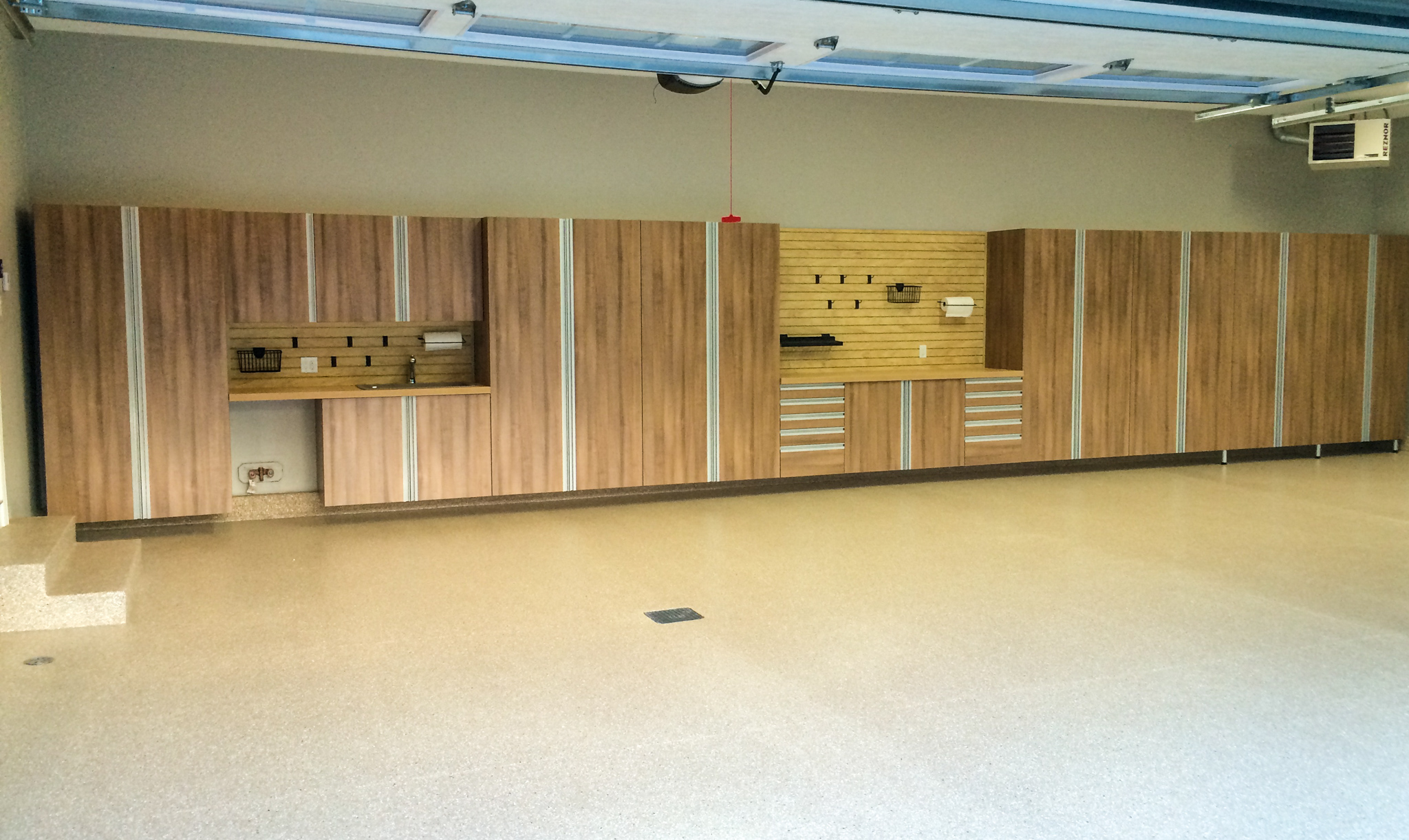 Gallery – Custom Garage Interiors