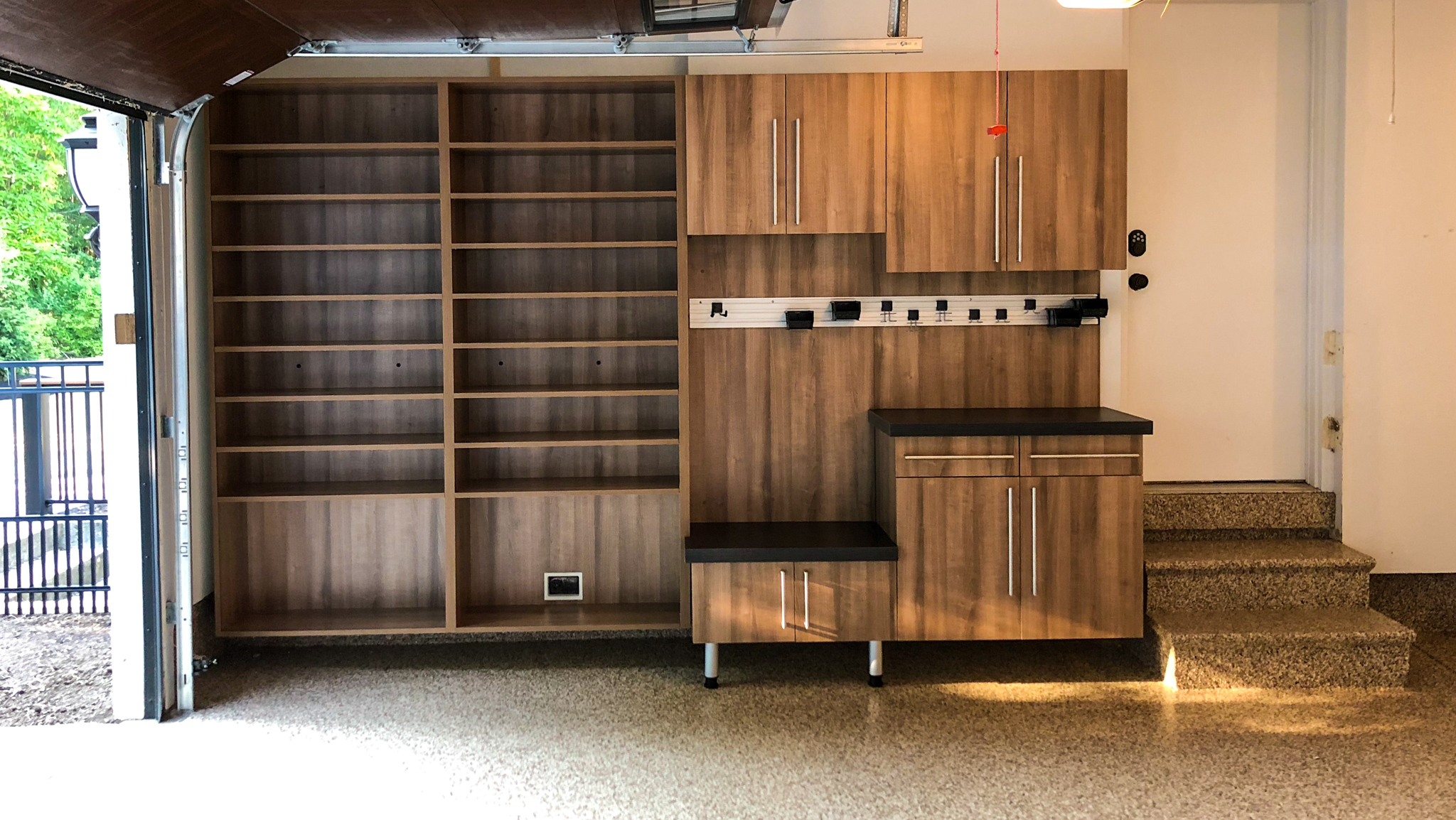 Gallery – Custom Garage Interiors